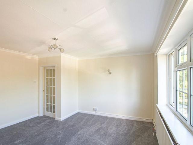 Digswell Rise, Welwyn Garden City, Hertfordshire, AL8 7PR