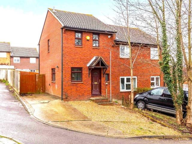Diligence Close, Bursledon, Southampton, Hampshire SO31, 2 bed end terrace house to rent, £1,300 pcm | PrimeLocation