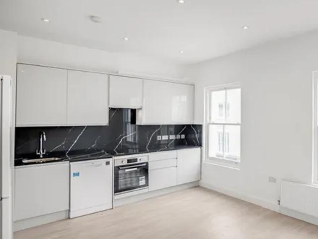 Dilip Shah, 242 Portobello Road, London, W11 1LL, United Kingdom | 2 bed apartment for rent #168098560 | Rentberry