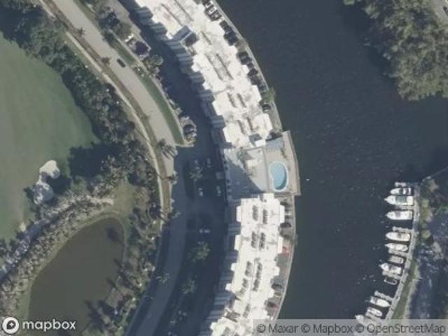 Diplomat Pkwy Apt 416