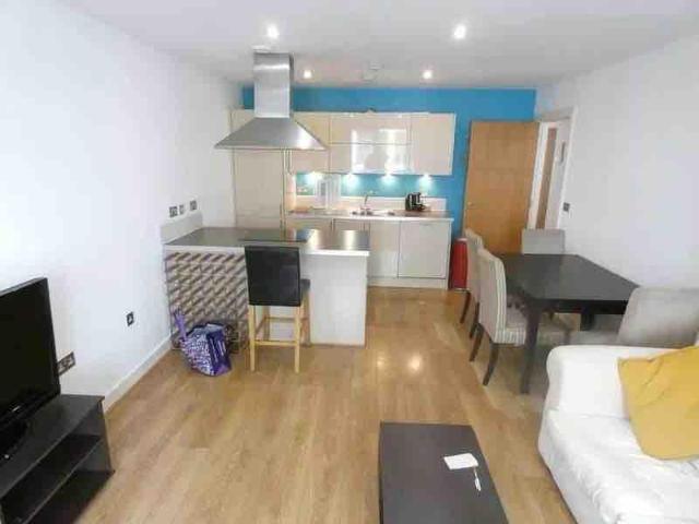 Diprose Court, London E3 3 bed flat to rent £2,700 pcm £623 pw