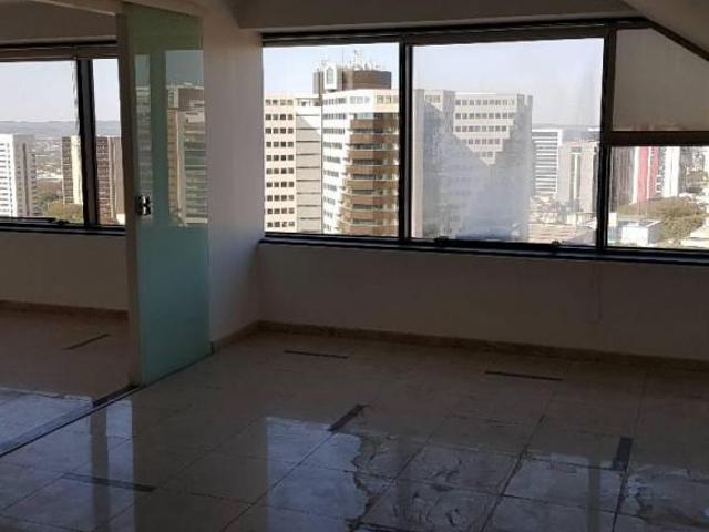 DIRETO COM PROPRIETÁRIO Sala 135,85m² e 2 Vagas de Garagem