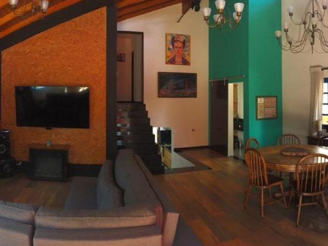 Direto com proprietário Sobrado 3 suítes 232m2