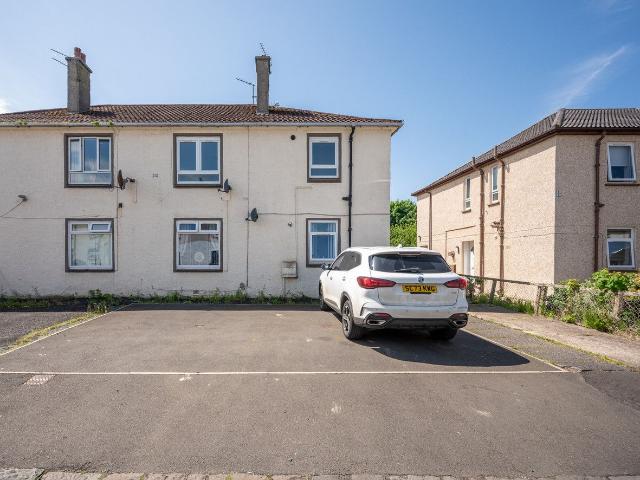 Dirrans Terrace, Kilwinning KA13, 2 bed flat to rent, £650 pcm | PrimeLocation