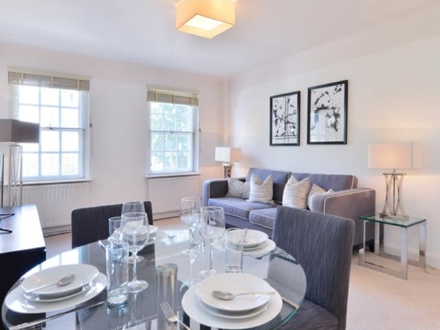 Distinguished 2 Bedroom Block Apartment