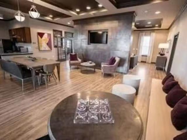 District Vue, 2554 Orange Ave Northeast, Roanoke 1 Bedroom.