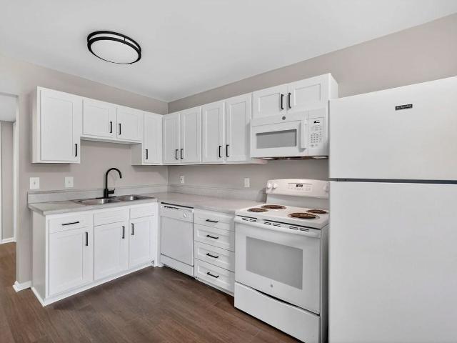 District at Williamsburg 3 Bedroom Apartment for Rent at 200 Mal Mae Ct, Williamsburg, VA 23185
