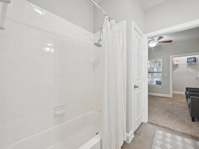 District at Greenville Studio Apartment for Rent at 11911 Greenville Ave, Dallas, TX 75243