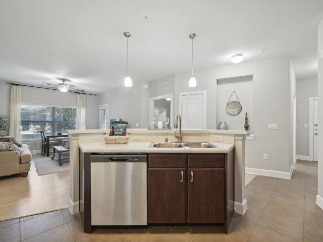 District at Greenville 2 Bedroom Apartment for Rent at 11911 Greenville Ave, Dallas, TX 75243