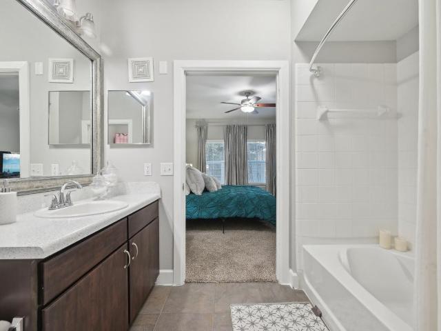 District at Greenville 3 Bedroom Apartment for Rent at 11911 Greenville Ave, Dallas, TX 75243