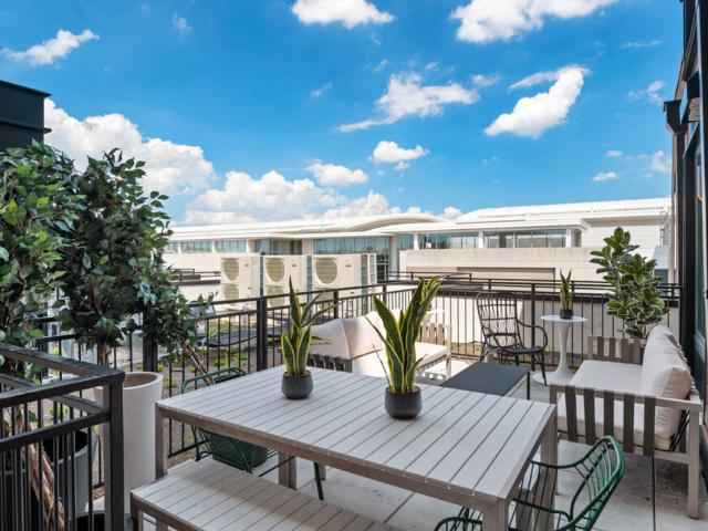 District Co Living 1 Bedroom Apartment for Rent at 1126 9th St Nw, Washington, DC 20001 Mount Vernon Square
