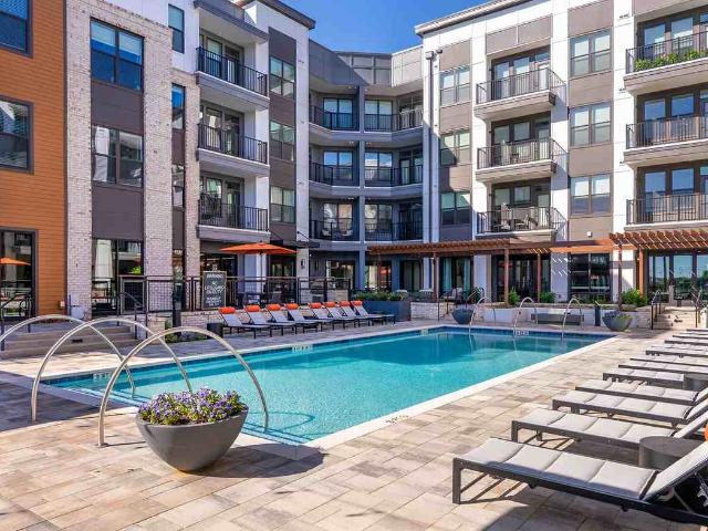 District Eastside 2 Bedroom Apartment for Rent at 2702 Pelham Rd, Greenville, SC 29615