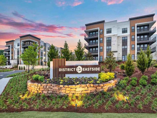 District Eastside 2 Bedroom Apartment for Rent at 2702 Pelham Rd, Greenville, SC 29615