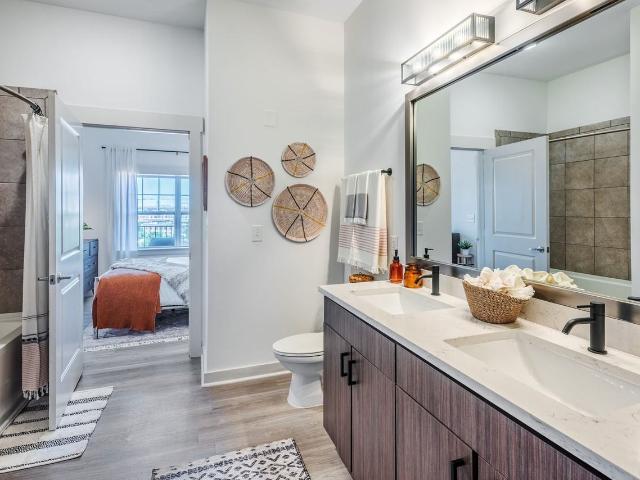 District Flats 2 Bedroom Apartment for Rent at 1449 S Church St, Charlotte, NC 28203 The South End