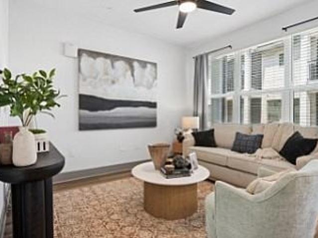 District South Apartments & Townhomes 1 Bedroom Apartment for Rent at 50 Tanner Rd, Greenville, SC 29607