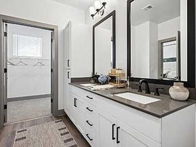 District South Apartments & Townhomes 3 Bedroom Apartment for Rent at 50 Tanner Rd, Greenville, SC 29607