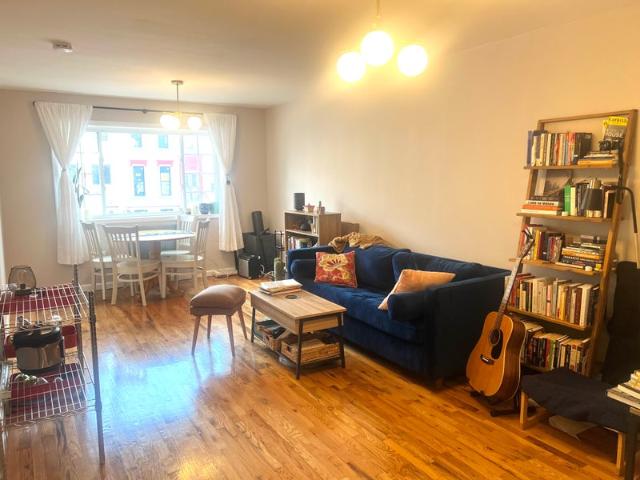 Discounted sublet w/ cat sitting Aug 2bed2ba