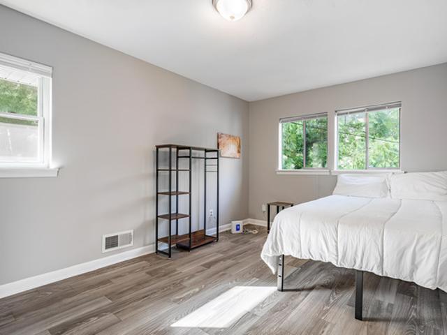 Discover the Perfect Blend of Comfort & Convenience in Your New Jonesboro Retreat!