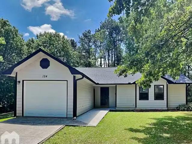Discover this charming 3 bed, 2 bath, 1072 sq ft r 124 Julie Ln