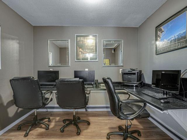 Discover Your Corvallis Escape: Near the River, Trails, and Parks 2 Bedroom Apartment for Rent at 900 Se Centerpointe Dr, Corvallis, OR 97333 South Corvallis