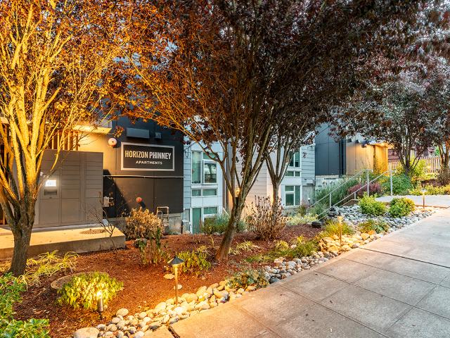 Discover Horizon Phinney! Studio Apartment for Rent at 8727 Phinney Ave N, Seattle, WA 98103 Greenwood