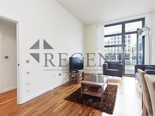 Discovery Dock West, South Quay. 1 bed apartment to rent £2,700 pcm £623 pw