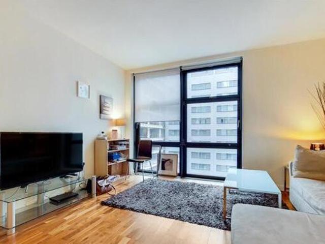 Discovery Dock Apartments West, South Quay Square, 1 Bedroom Flat
