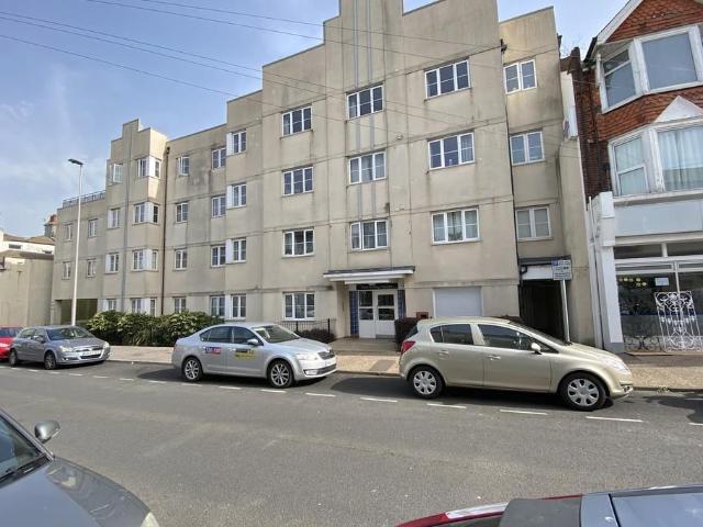 Discovery House, Eastbourne BN21, 2 bed flat to rent, £1,100 pcm | PrimeLocation