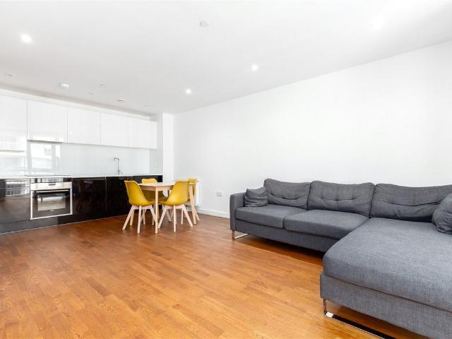 Discovery Tower, 1 Terry Spinks Place, London E16, 1 bed flat to rent, £2,100 pcm | PrimeLocation