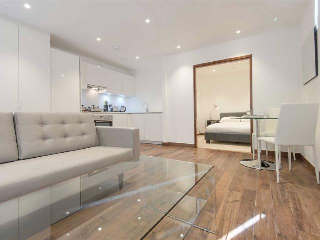 Diss Street, London, E2 7QX