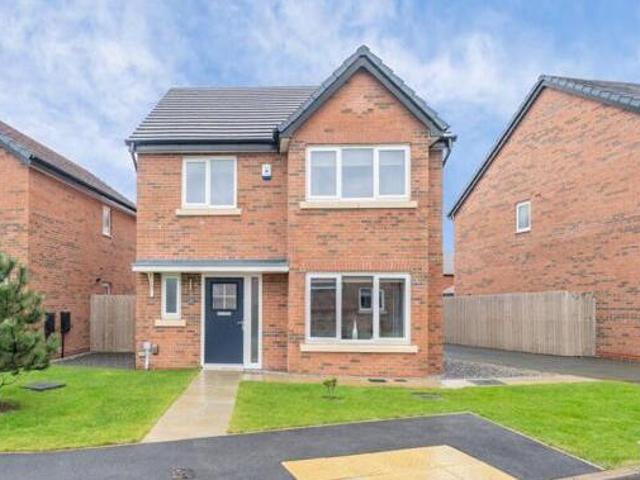 Ditchley Close, Moreton, 4 Bedroom Detached