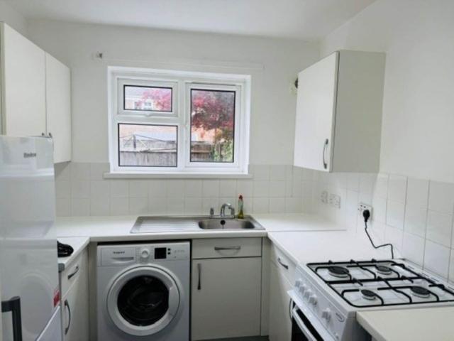 Ditchling, Bracknell
