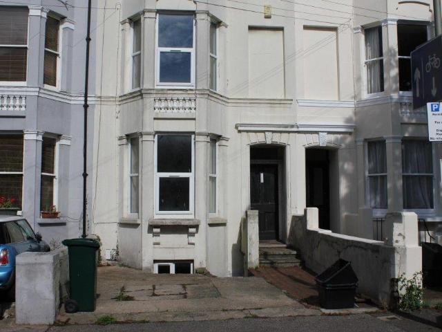 Ditchling Rise, Brighton BN1 8 bed terraced house to rent £3,185 pcm £735 pw
