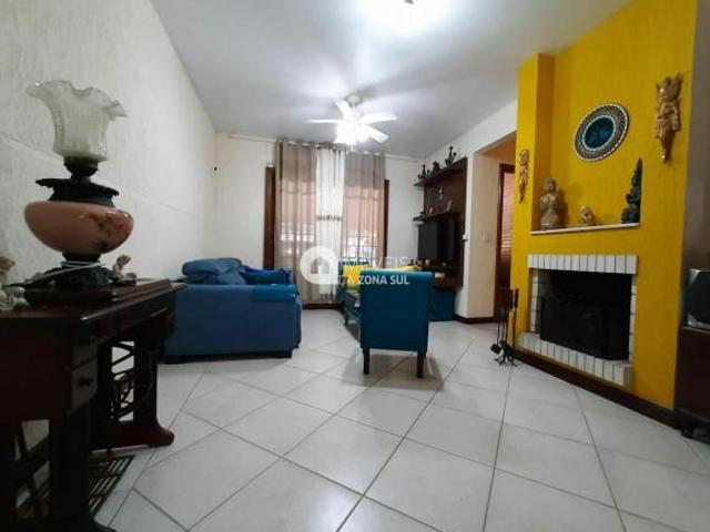 Divino Sobrado no Bairro Espírito Santo