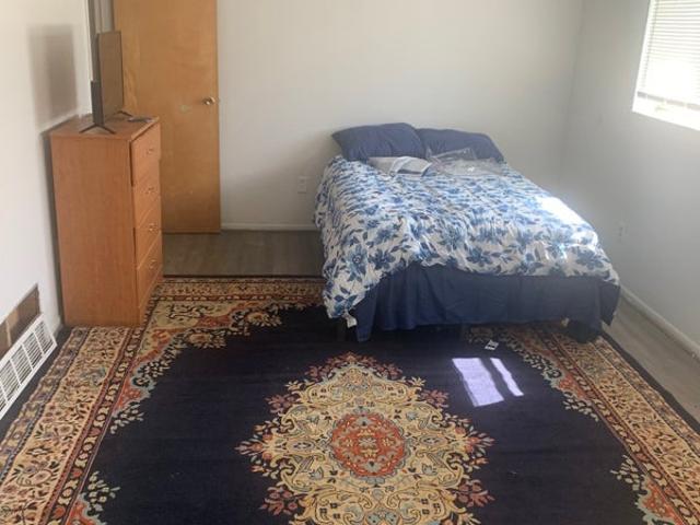 Divine Rooming House
