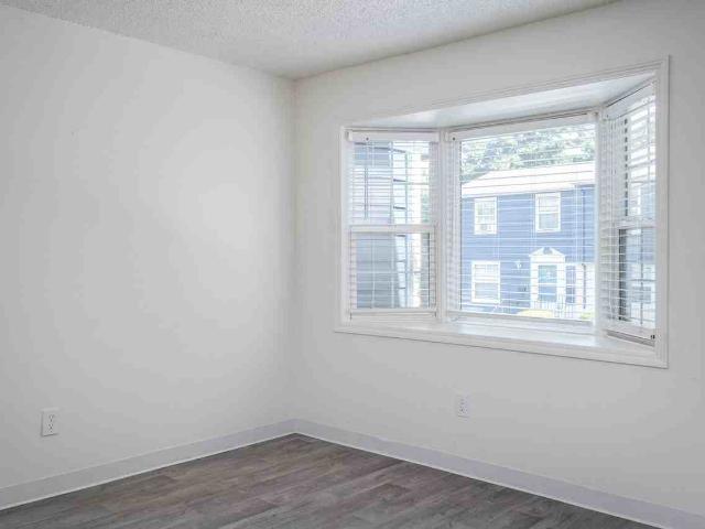 Division 890 3 Bedroom Apartment for Rent at 890 Nw Division St, Gresham, OR 97030 Gresham Northwest