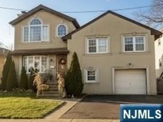Division Ave, Garfield, Home For Sale