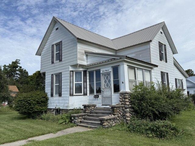 Division St, Cheboygan, Home For Sale