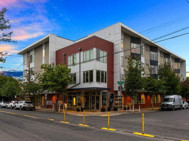 Division Street Lofts Studio Apartment for Rent at 4725 Se Division St, Portland, OR 97206 Richmond