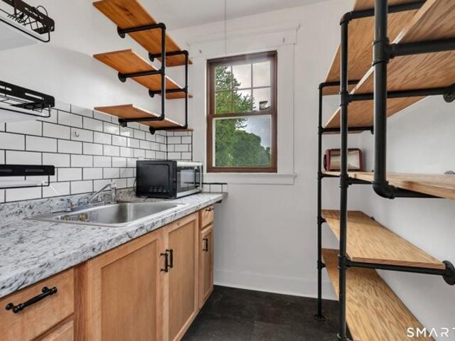 Dixwell Ave, Hamden, Home For Sale