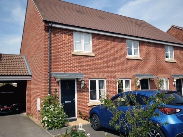 Dixy Close, St. Neots PE19, 2 bed end terrace house to rent, £1,250 pcm | PrimeLocation