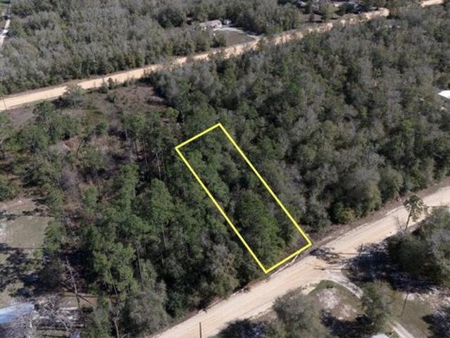 Dixie Ave, Fountain, FL 32438