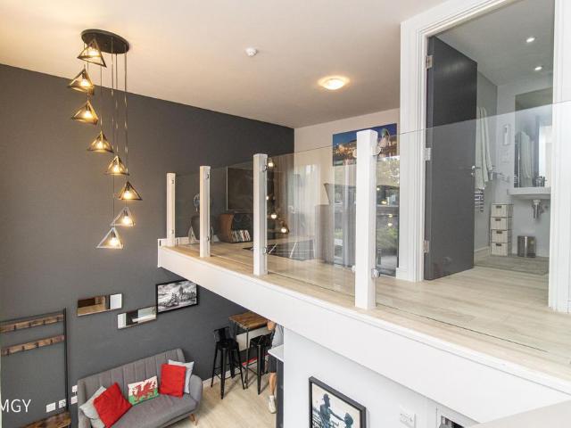 Dixie, Bute Street 1 bed apartment to rent £1,150 pcm £265 pw