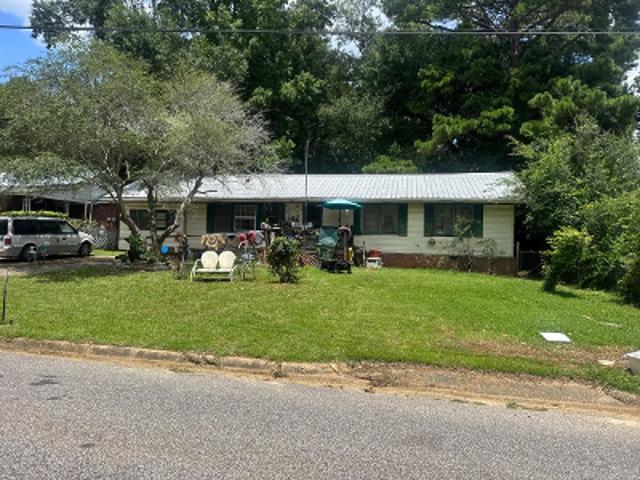 Dixie Dr