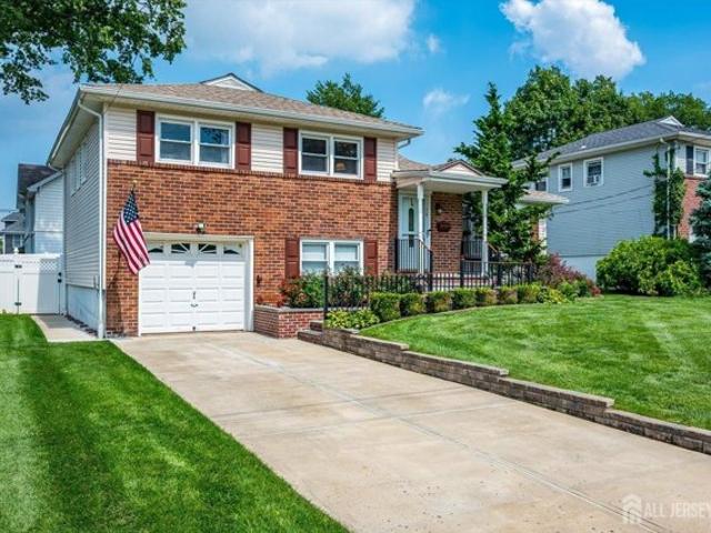 Dixon Dr, Woodbridge Proper, Home For Sale