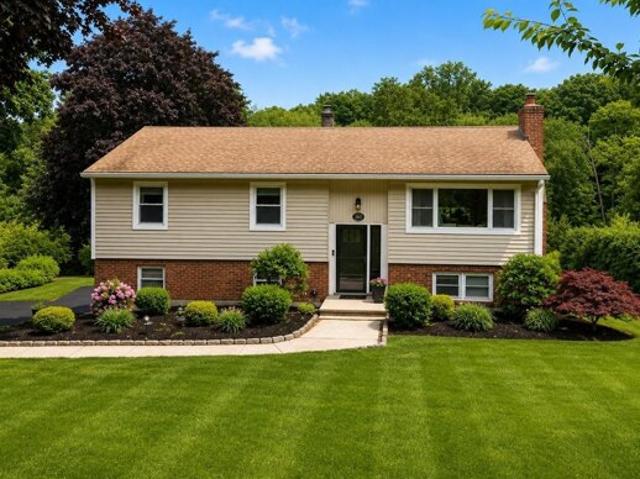 Dixon Rd, Mahopac, Home For Sale