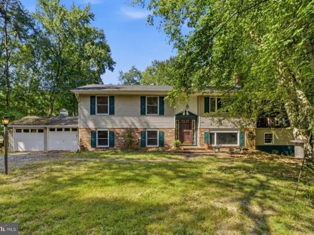 Dixontown Rd, Medford, Home For Sale