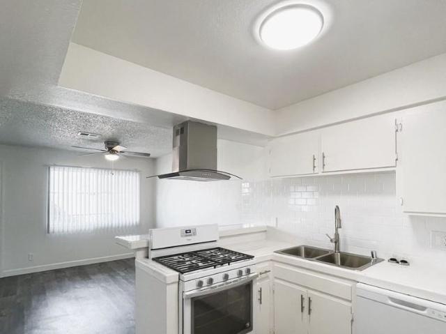 Domus Villas Apartments 2 Bedroom Apartment for Rent at 17062 Altadena Dr, Tustin, CA 92780 Tustin