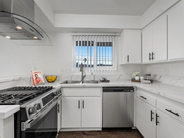 Domus Villas Apartments 2 Bedroom Apartment for Rent at 17062 Altadena Dr, Tustin, CA 92780 Tustin