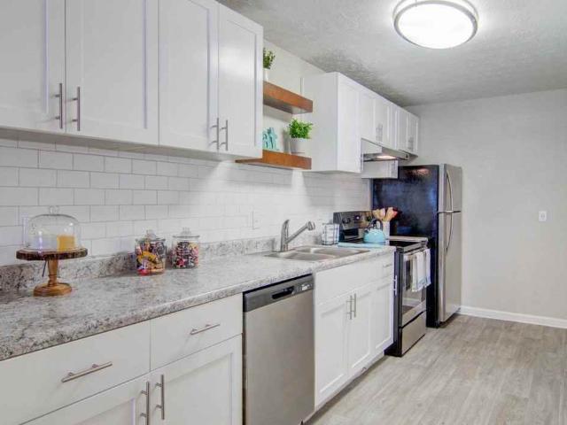 Domain & Gateway at Cedar 2 Bedroom Apartment for Rent at 3073 Cedar Creek Pkwy, Decatur, GA 30033